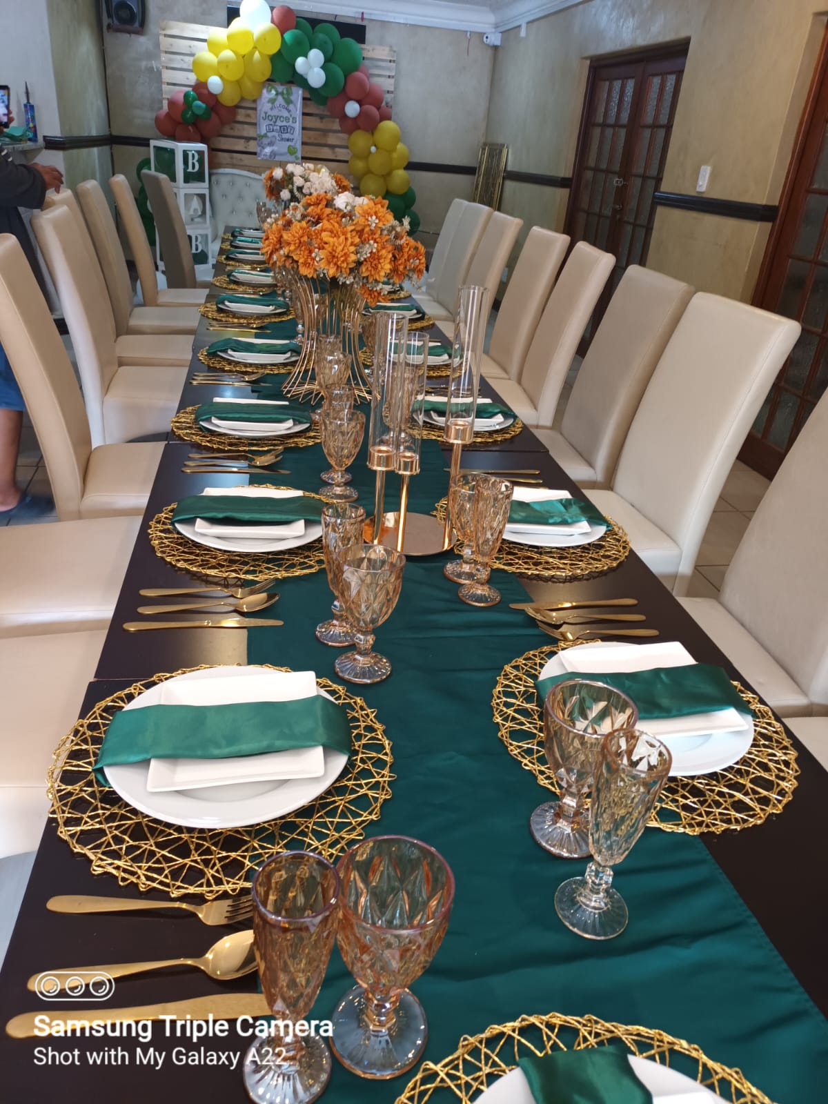 Decor - Izekhaya Guest Lodge